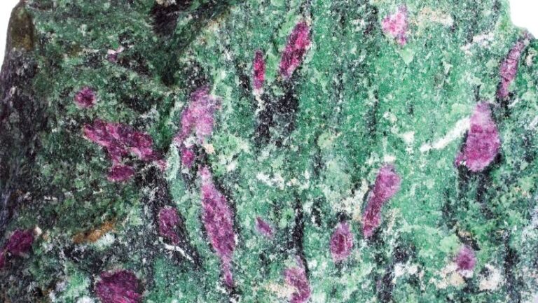 Ruby Zoisite Meaning and Healing Uses - Crystals Power